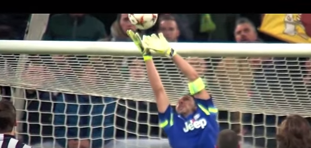 Buffon, 20 años en la Serie A - Radioacktiva.com