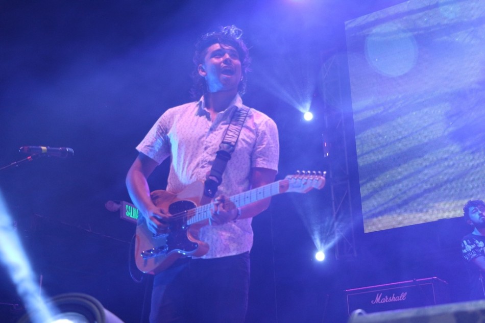 Las mejores imágenes de Revolver Plateado en el Jingle Bell Rock ...