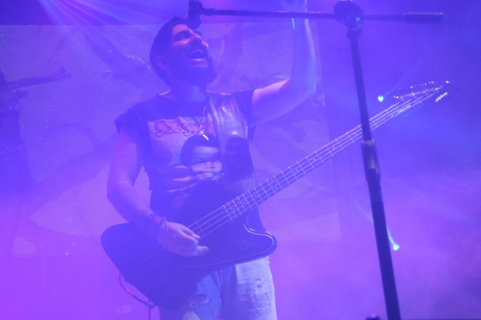 Las mejores imágenes de Revolver Plateado en el Jingle Bell Rock ...