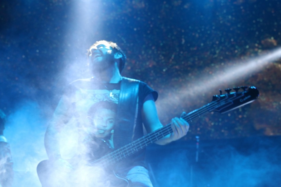 Las mejores imágenes de Revolver Plateado en el Jingle Bell Rock ...