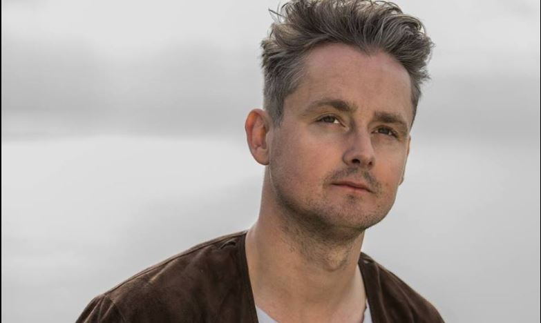 Tom Chaplin (Keane) presenta su primera canción como solista ...