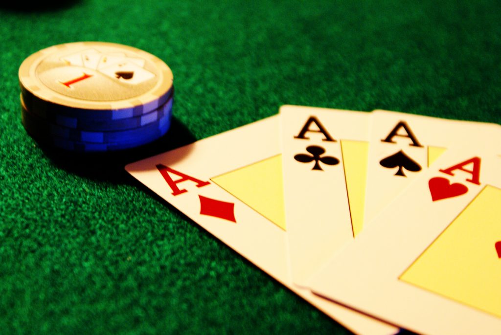 ¡Qué grande! Este hombre fue quien inventó 'Solitario', el recordado ...