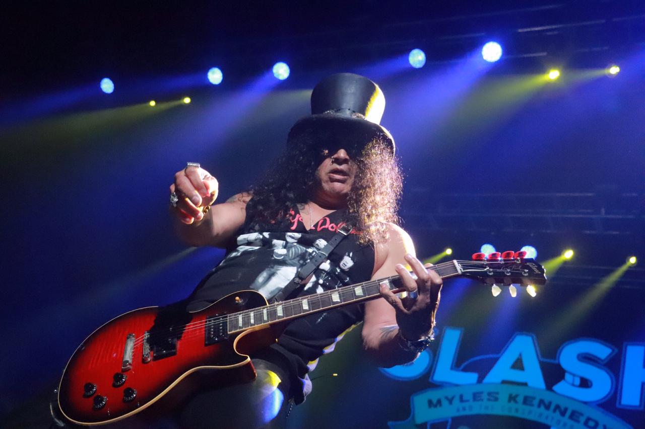 ¡Sin palabras! Así se vivió el concierto de Slash y Myles Kennedy en ...