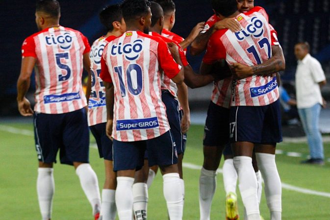 Junior recurrió a un video para tener abonados y generó cientos de memes