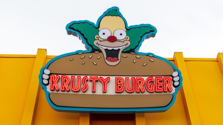 ¿Cómo hacer la Krusty Burger? Un libro sobre Los Simpson le enseña
