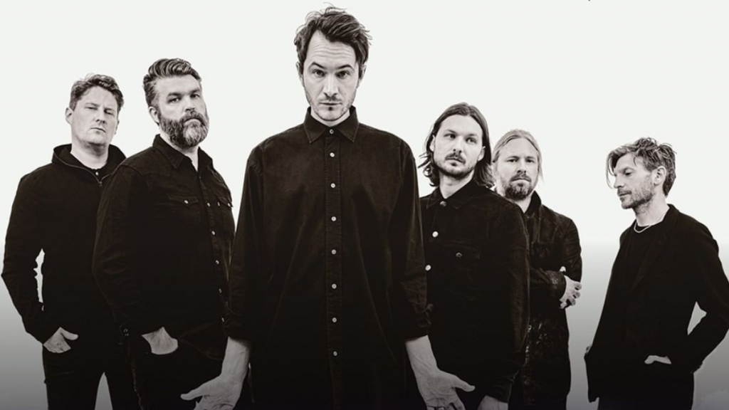 Tom Smith de Editors hablo sobre su nuevo album EBM