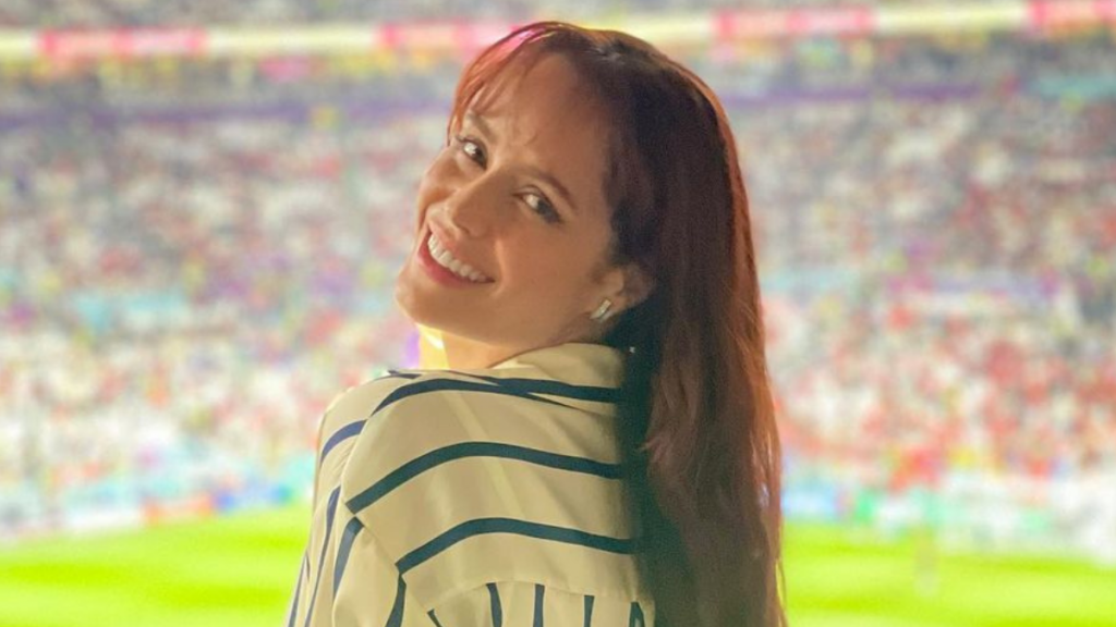 Ana Lucía Domínguez posó sensual en playas de Qatar