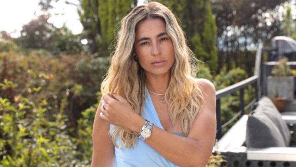 Carla Giraldo presumió su cuerpo con atuendo transparente