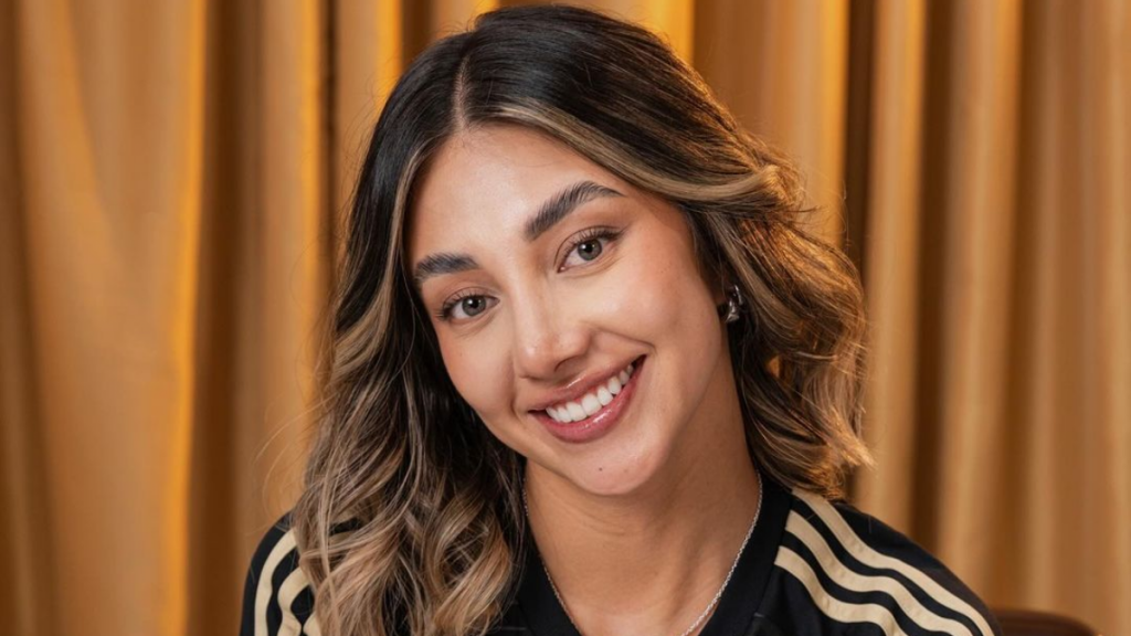 Ella es la hermosa hincha de Millonarios que nos acompañó en el Rock N' Gol