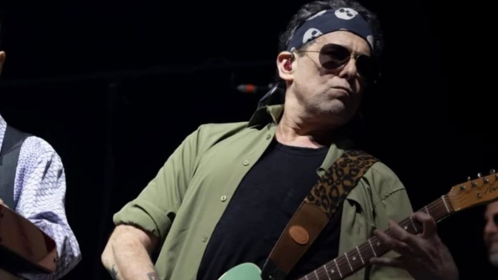 Gane una boleta para ver a Andrés Calamaro en en Movistar Arena en ...